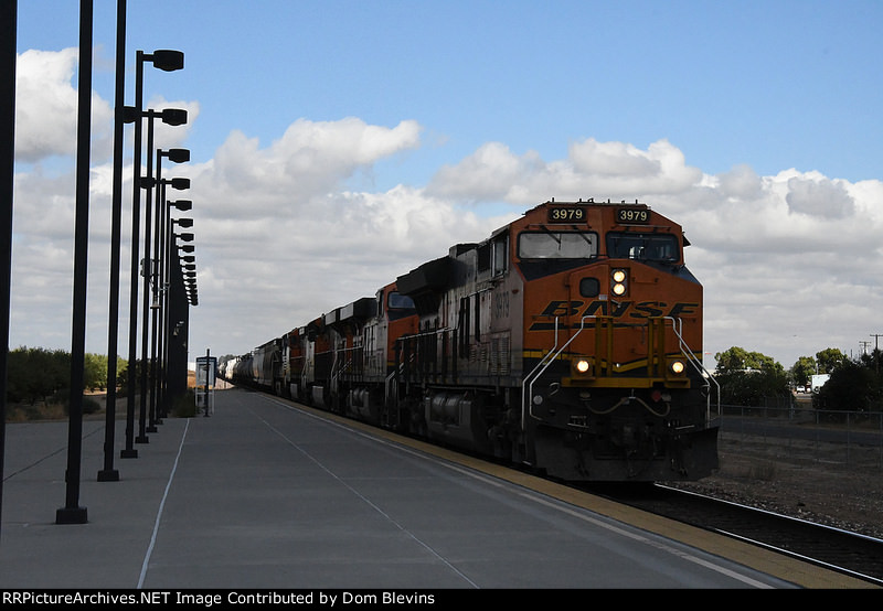 BNSF 3979